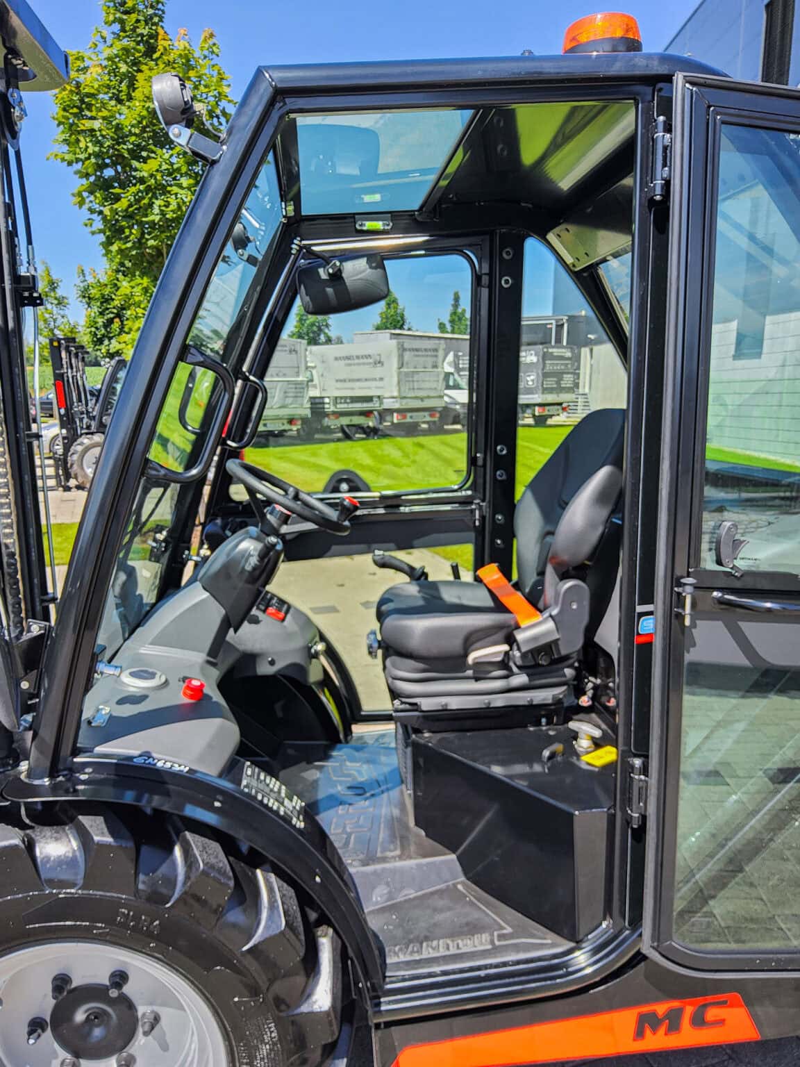 Manitou MC-30-4 chez Hanselmann - acheter ou louer