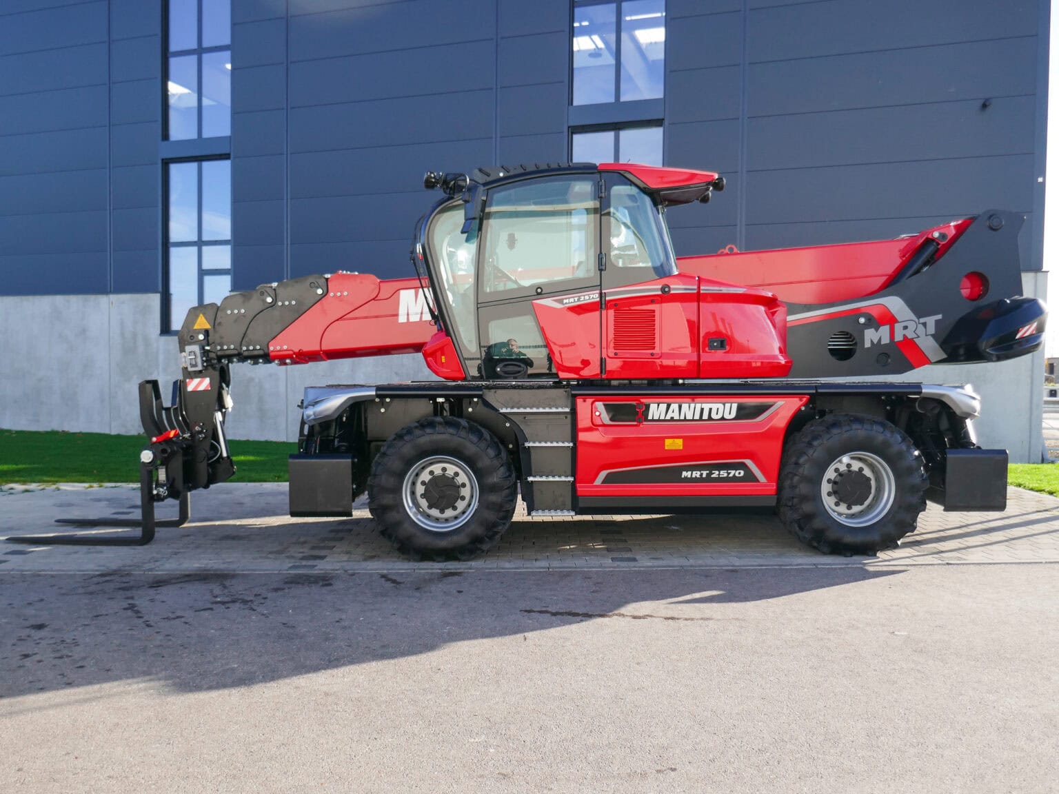 Manitou MRT-2570 at Hanselmann - buy or rent