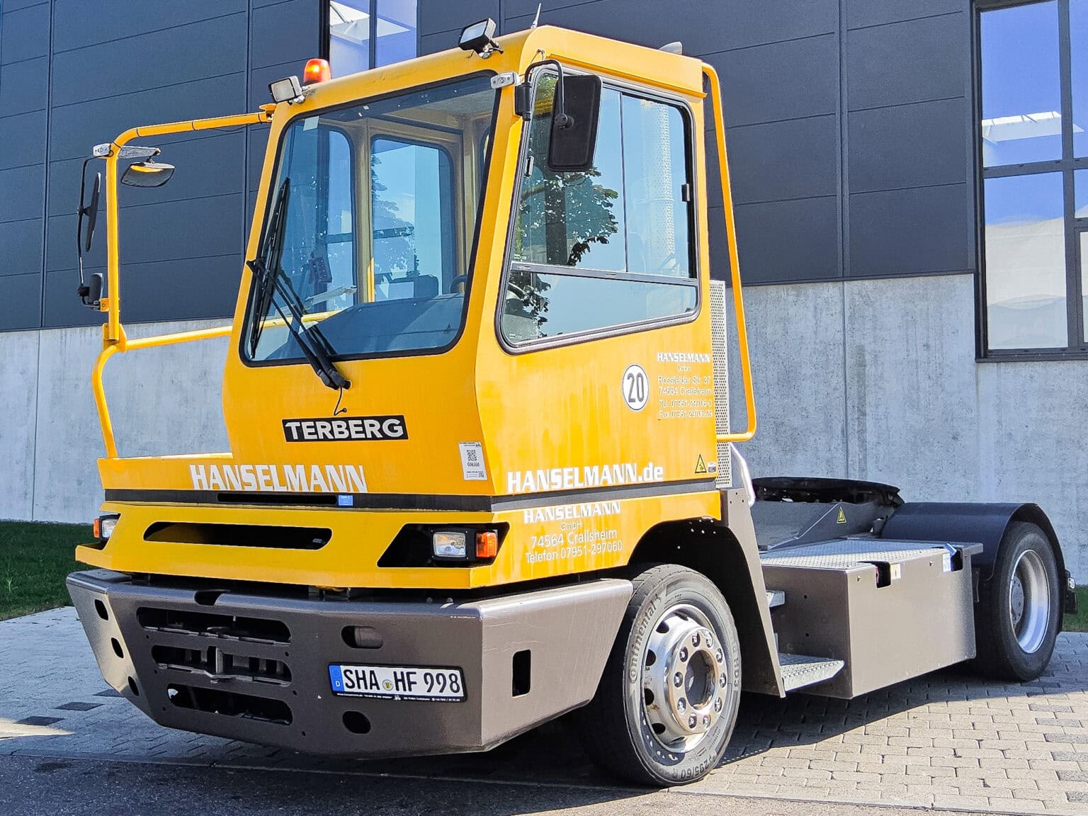 Terberg tractor at Hanselmann - buy or rent