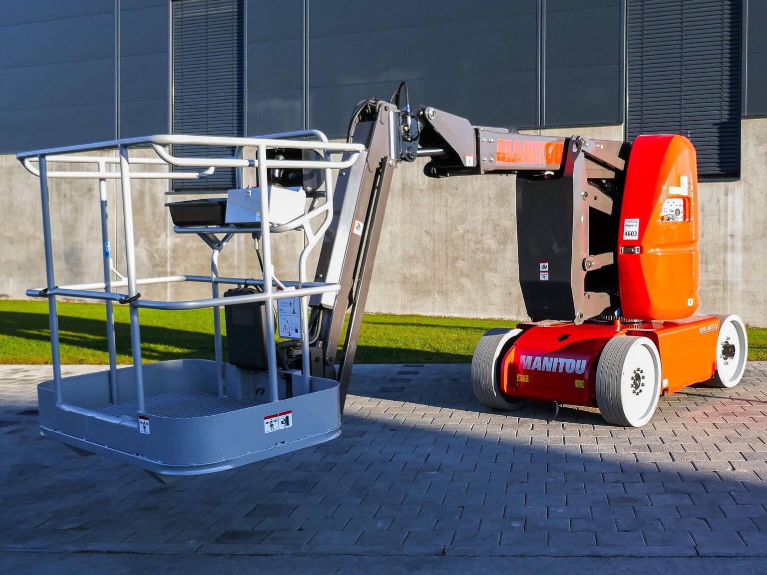 Manitou 120-AETJC at Hanselmann - buy or rent