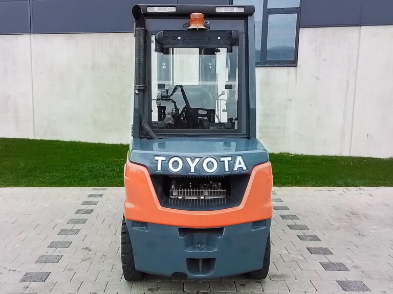 Toyota Stapler bei Hanselmann – kaufen oder mieten
