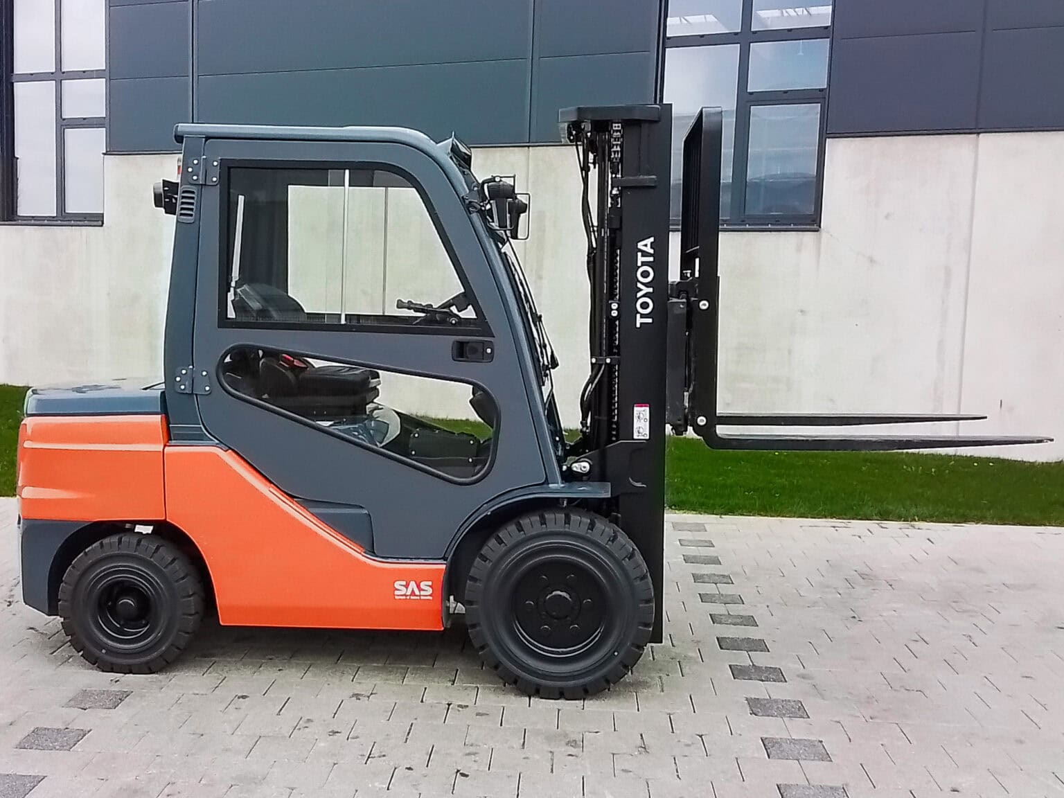 Toyota Stapler bei Hanselmann – kaufen oder mieten